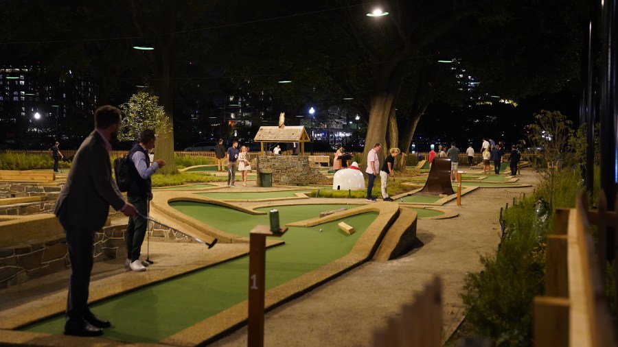 The Miniature Golf Course - playDCgolf